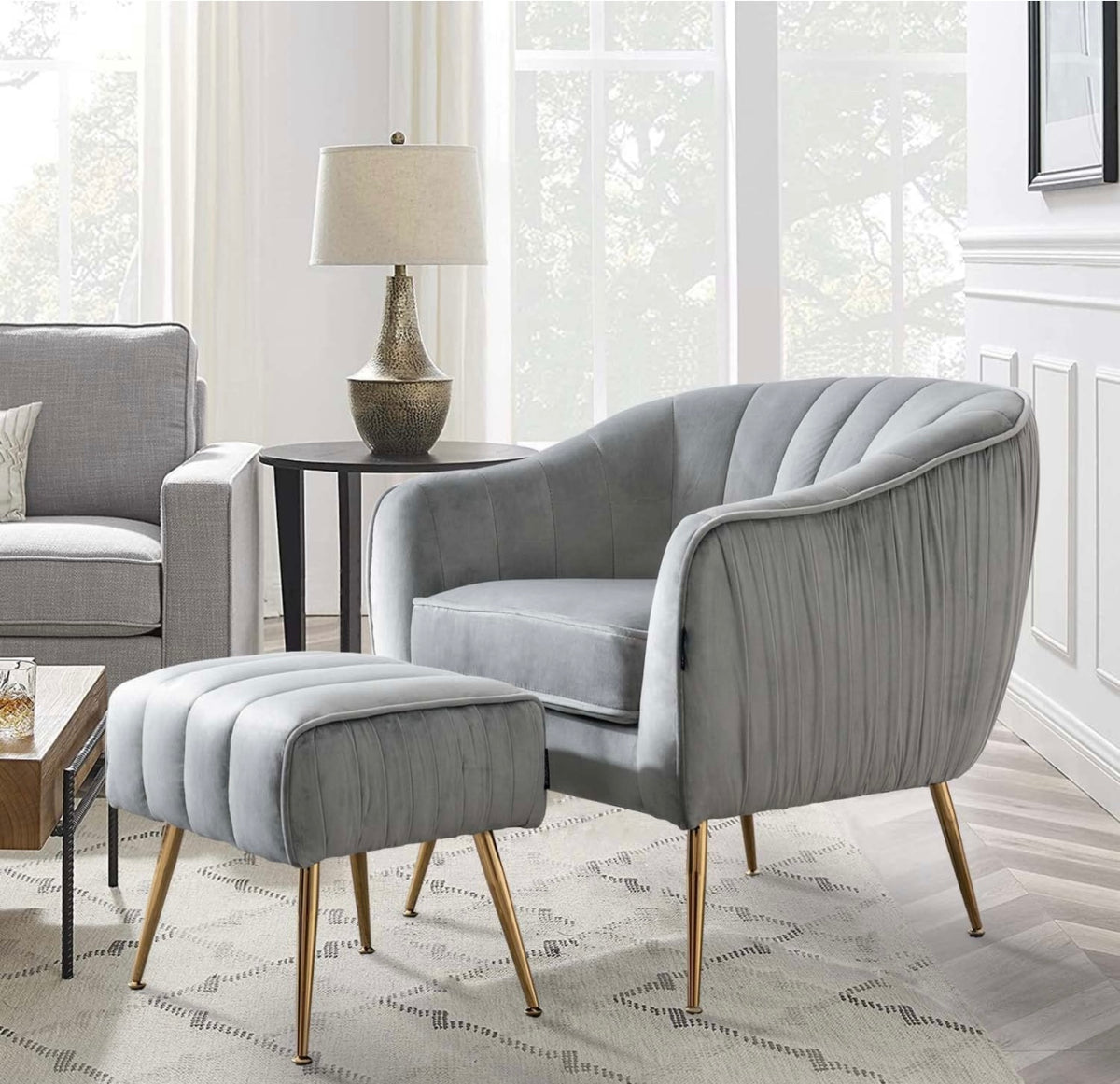 Sillon con taburete Altrob – Cornelia Atelier